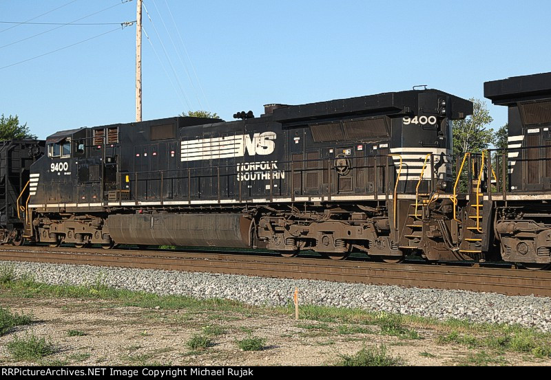 NS 9400